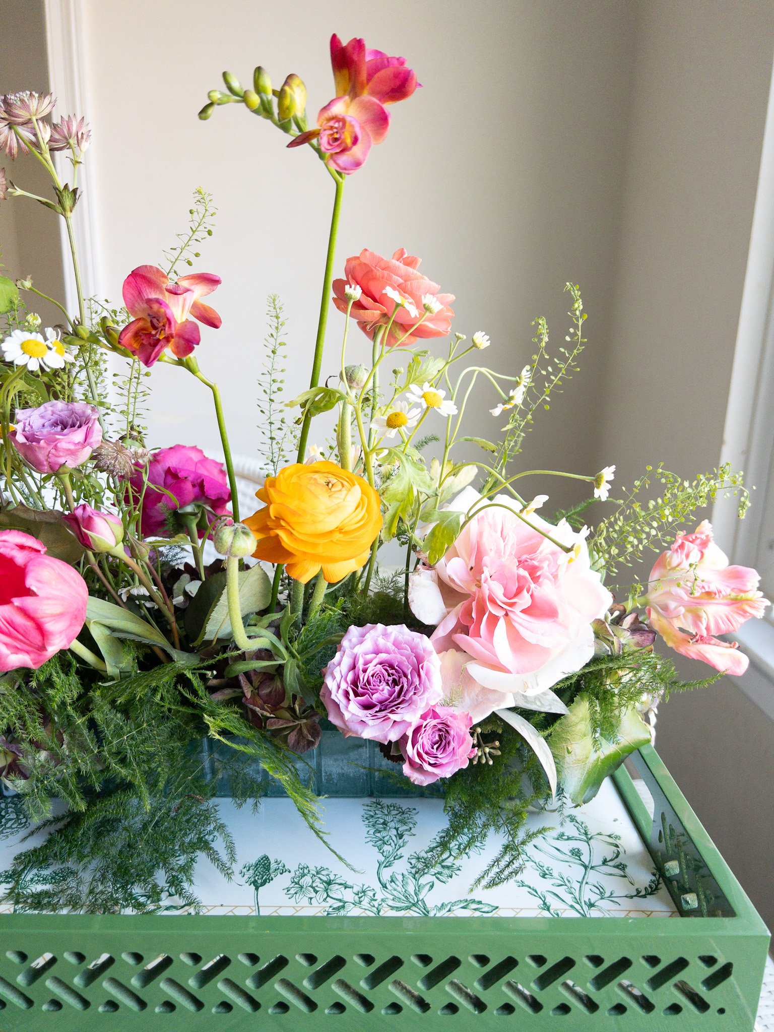 4 Easy Tips For A Whimsical Flower Arrangement | Hope And Hedges