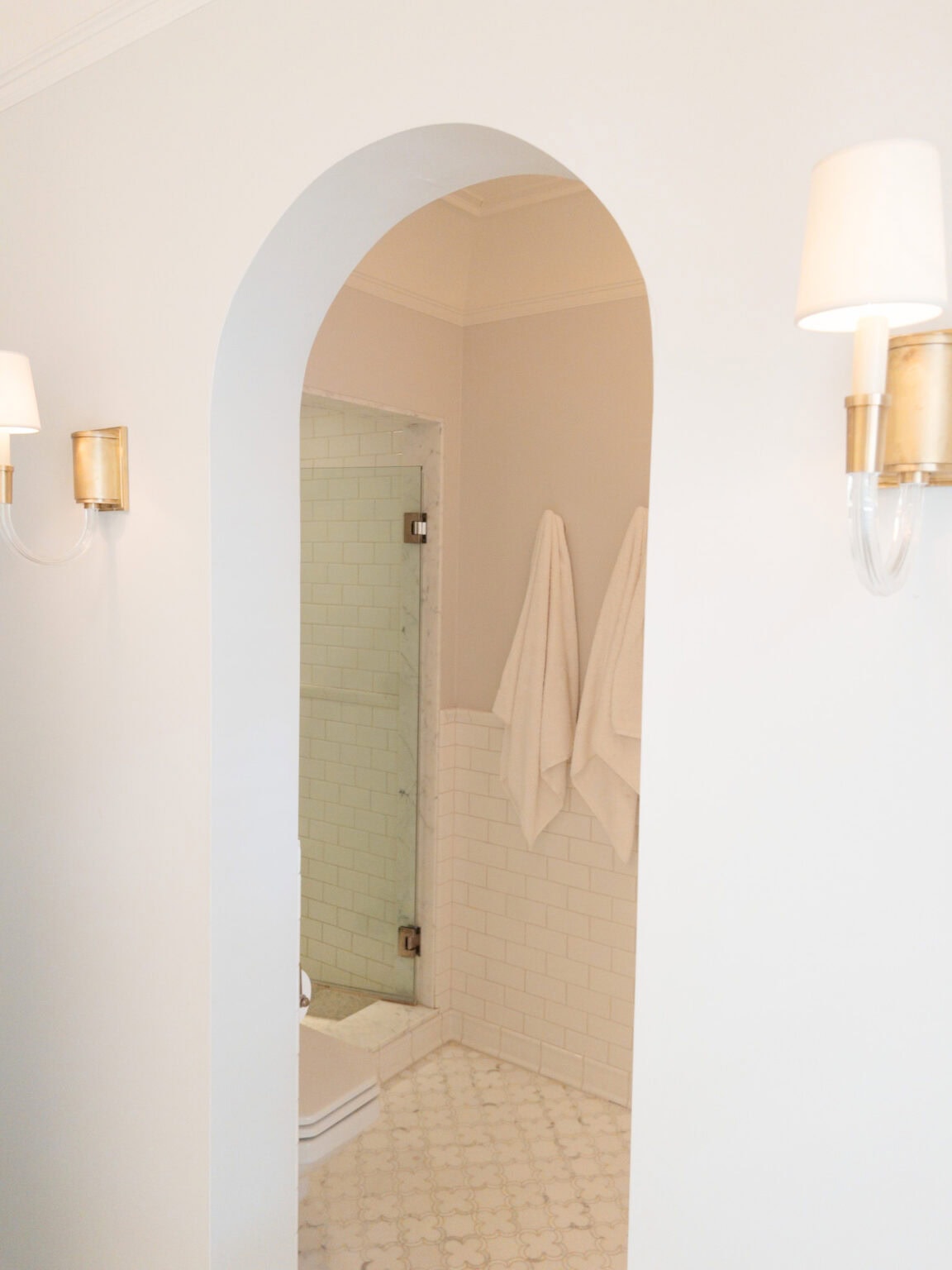 Classic Quatrefoil Tile Design Ideas (Clover Tile) | Hope And Hedges