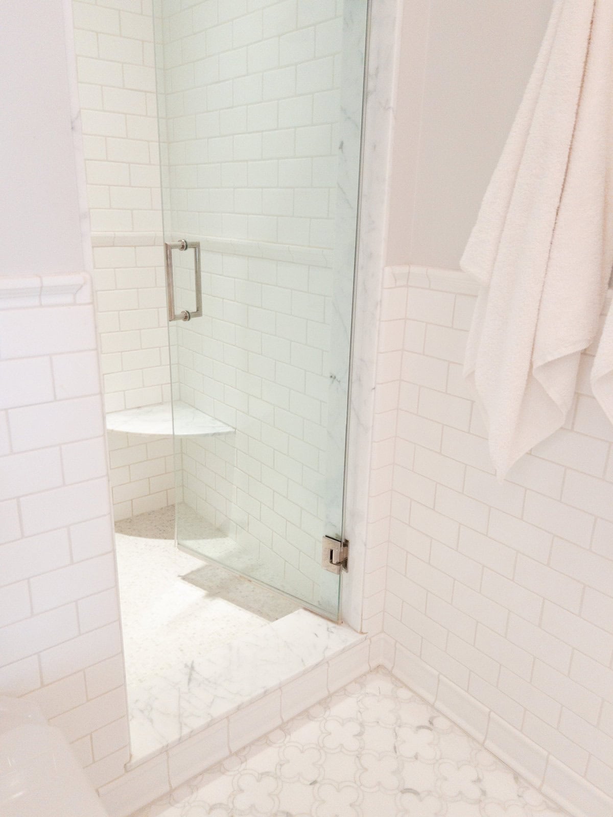 Classic Quatrefoil Tile Design Ideas (Clover Tile) | Hope And Hedges