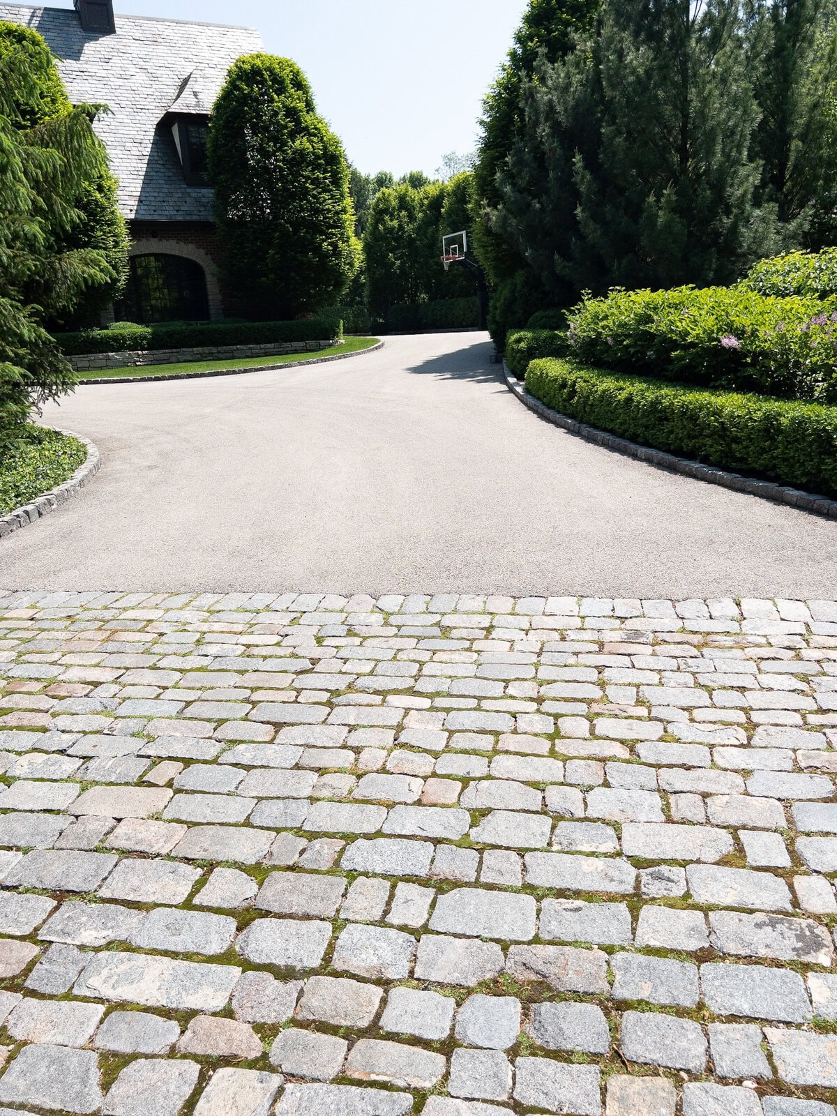 Beautiful Stone Paver Driveway Ideas (And Favorite Stone Pavers) | Hope ...